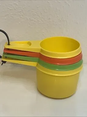Tupperware | Kitchen | 97s Vintage Tupperware Measuring Cup Set 13 12 ...